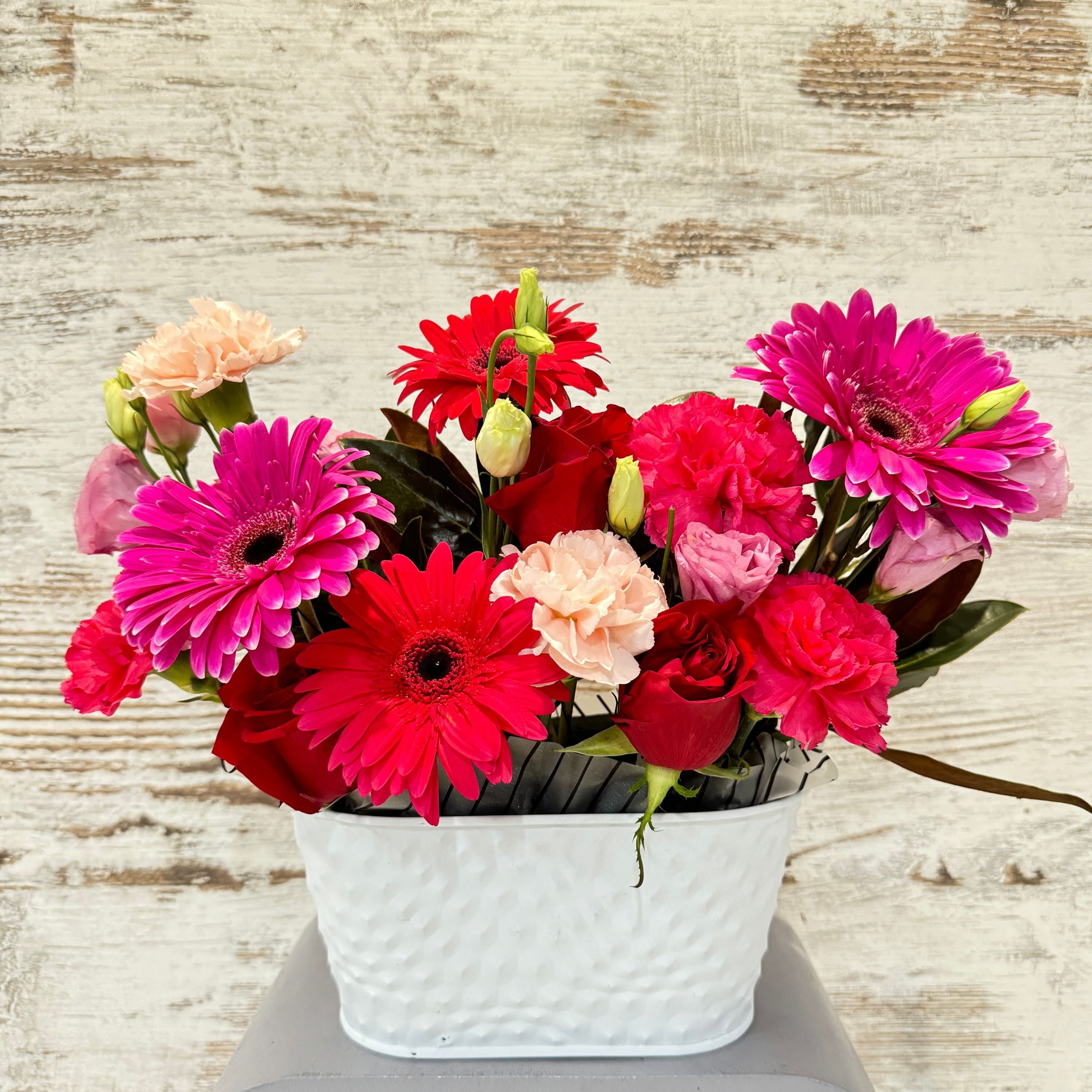 Today's Fresh Floral Designs - Moranbah Blooms